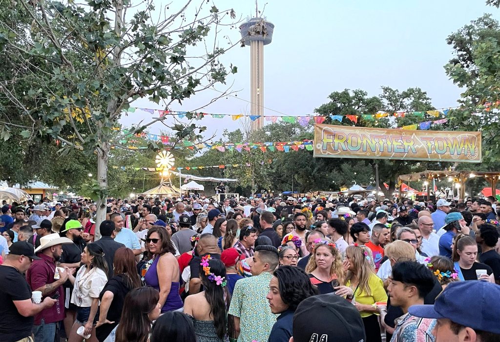 A Night In Old San Antonio (NIOSA) - Fiesta San Antonio