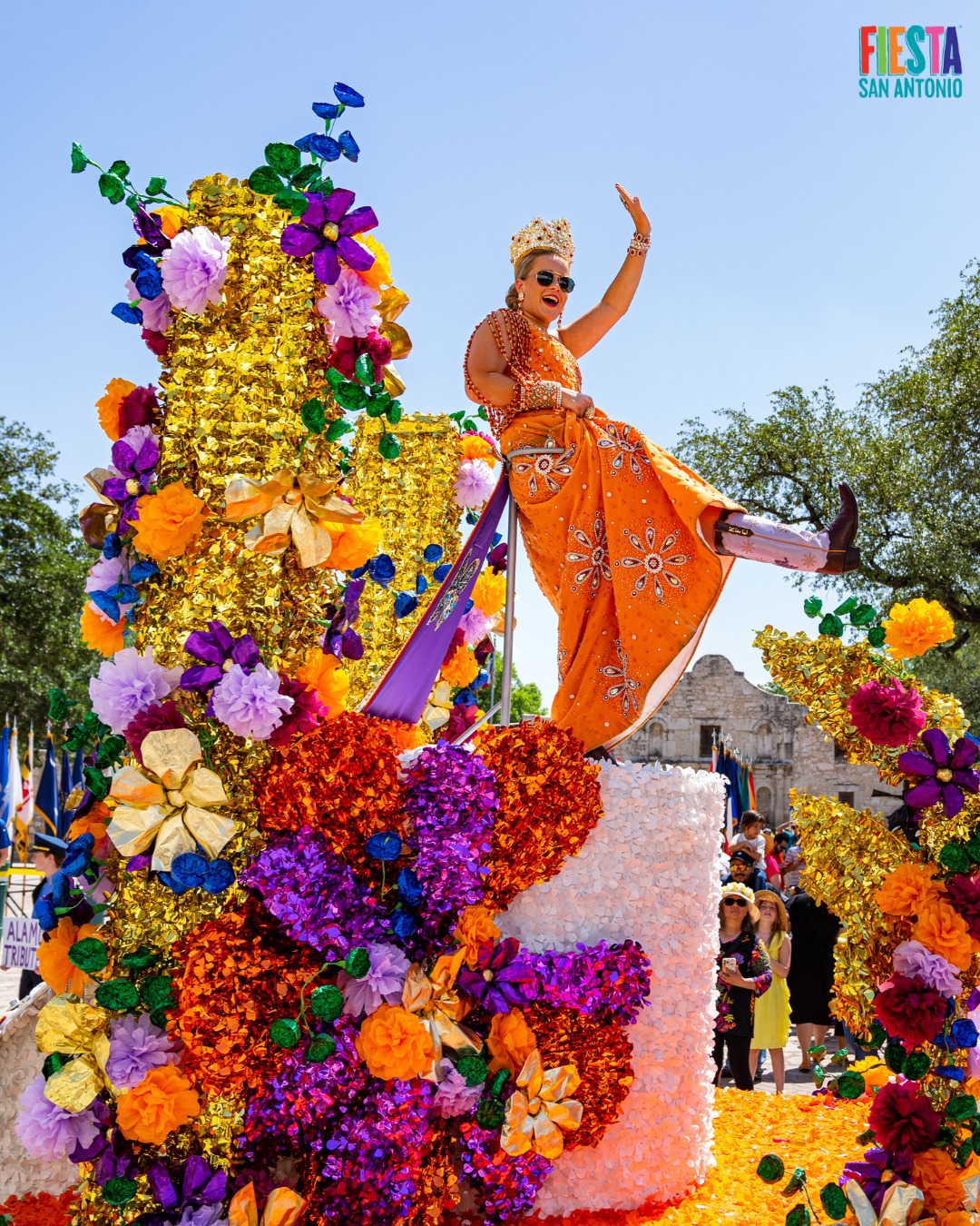 Fiesta Flambeau Parade - Fiesta San Antonio